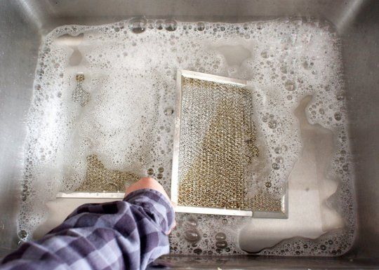 How to Clean Extractor Fan Filters (Step-by-Step Guide for Kitchen ...