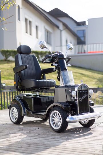 Best Disability Scooters in the UK (2025) – Top Picks for Comfort ...